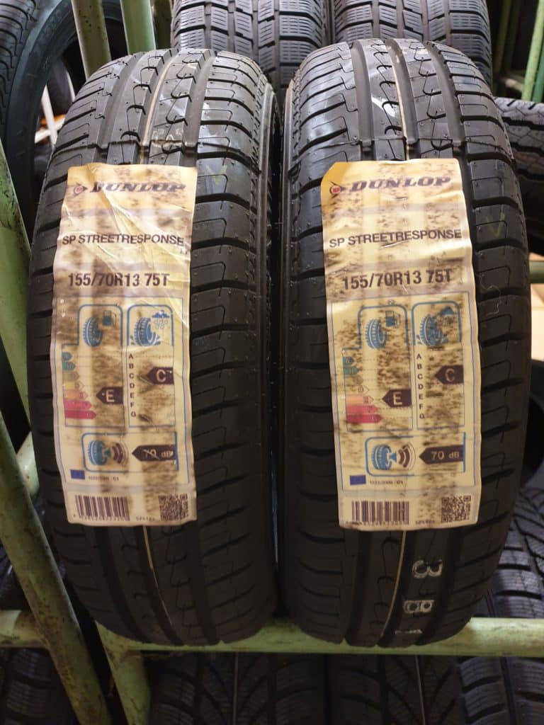 2x Dunlop 155/70R13 75T Streetresponse Zomerbanden Dot 2012, prijs voor ...