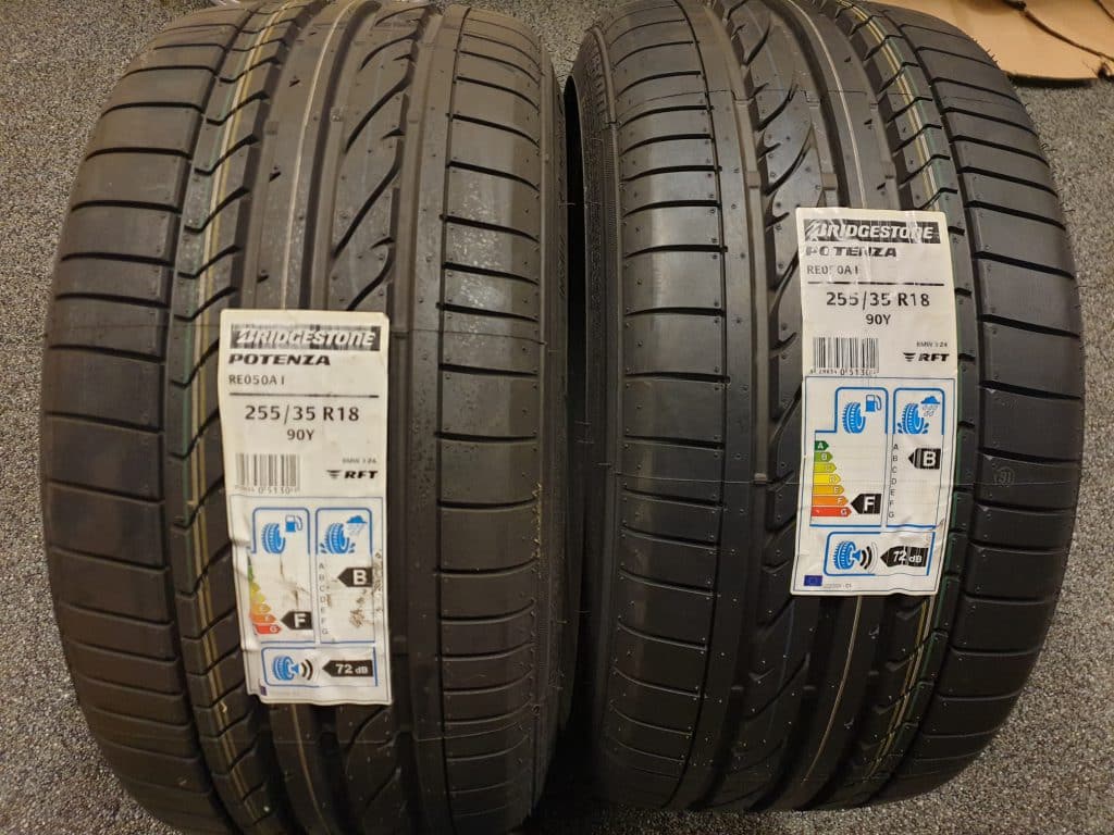 2x Bridgestone 255/35R18 90Y RE050A * Runflat Zomerbanden Dot 2015 ...